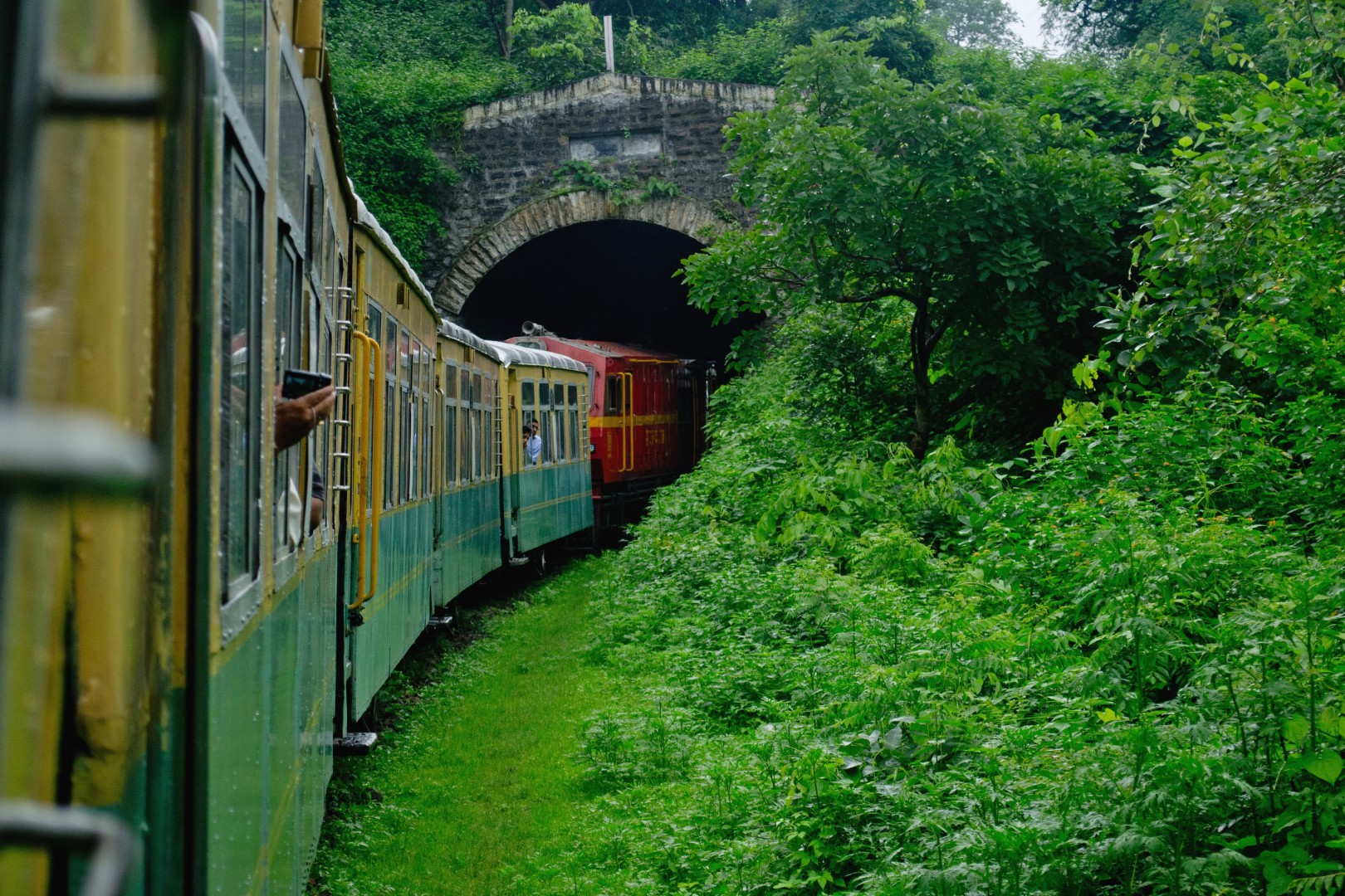India's Most Scenic Train Journeys - Geringer Global Travel